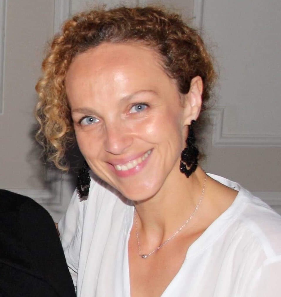 Alexandra Florea – Medium