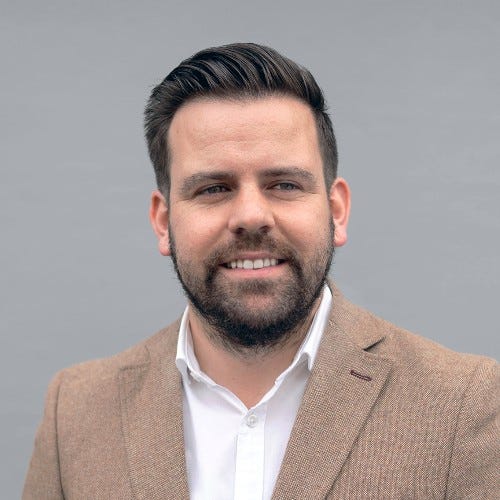Josh Davey – Medium