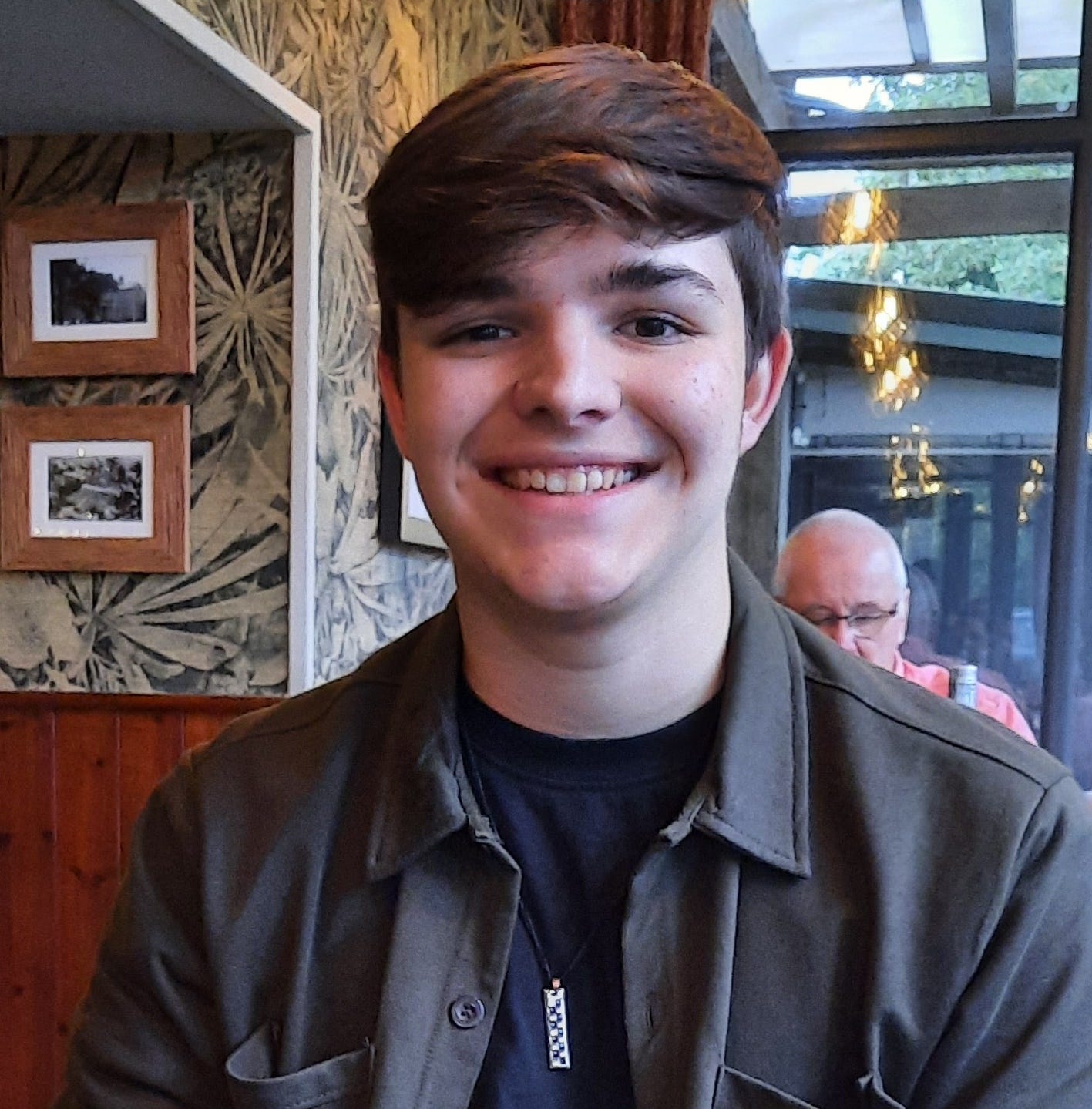 Jake Ashcroft – Medium