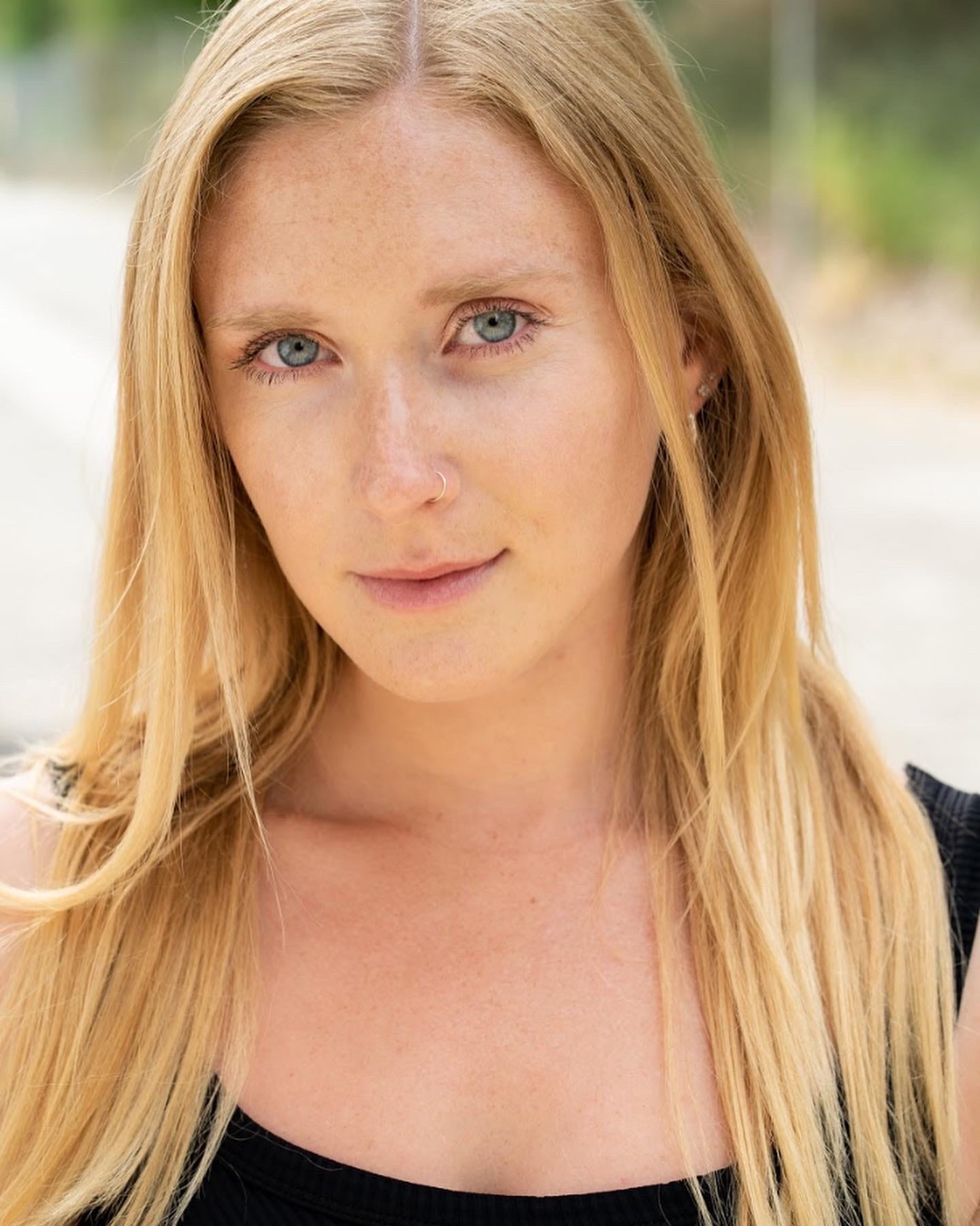 Tamara Knell – Medium