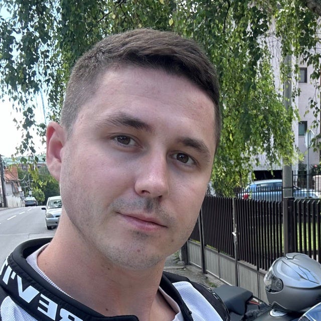 Nikolai Emrikh – Medium