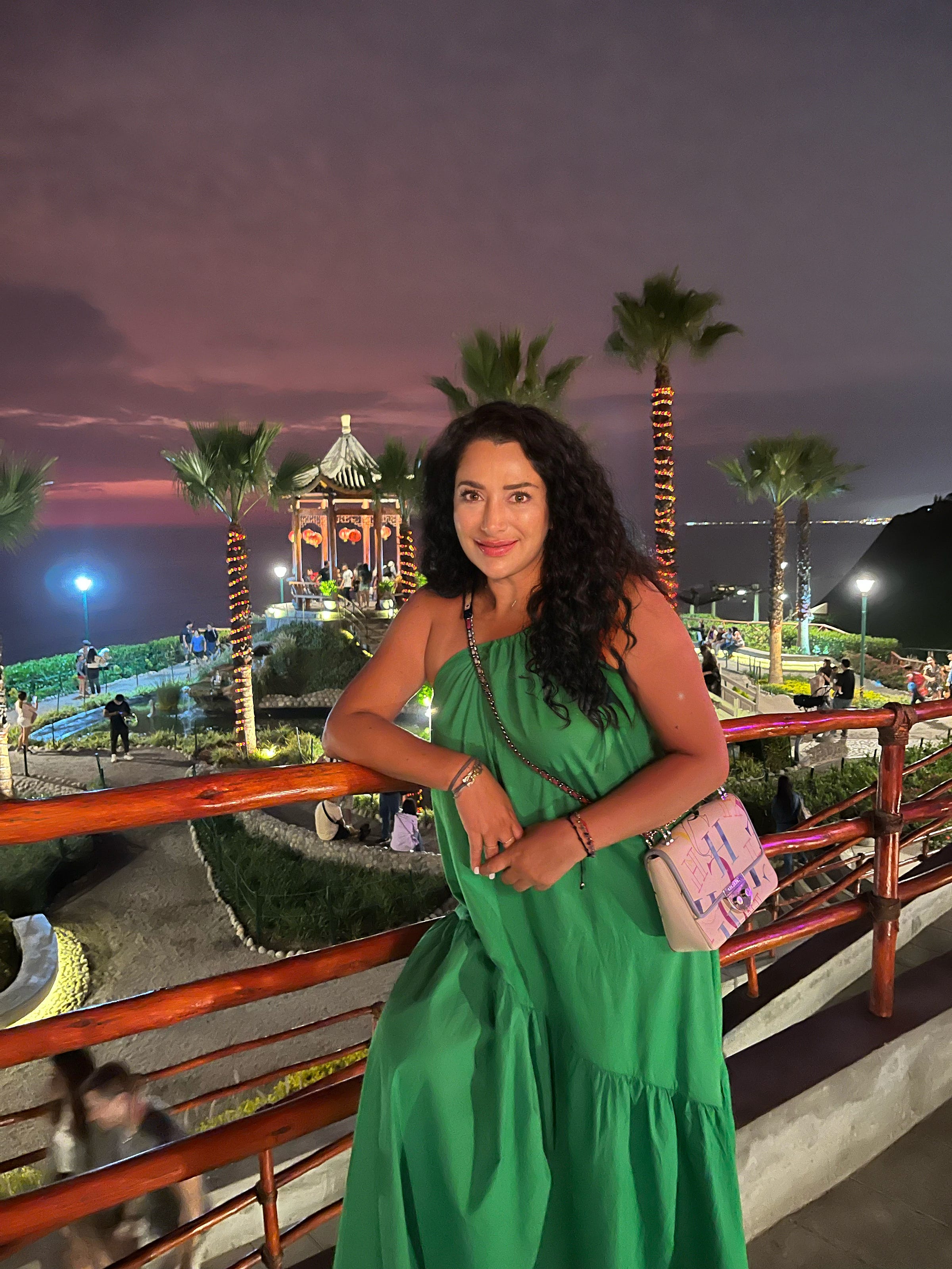 About – Liz Arias – Medium