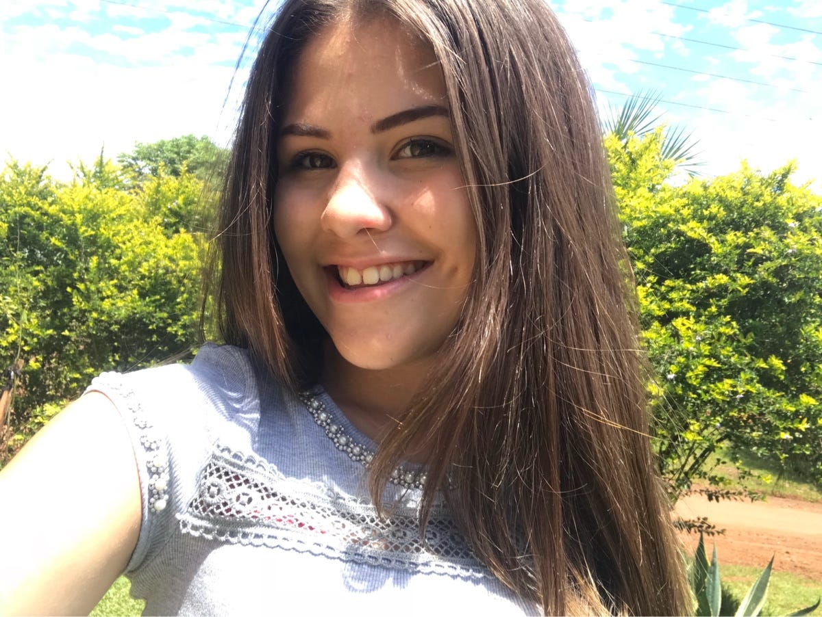 Amanda Garcez – Medium