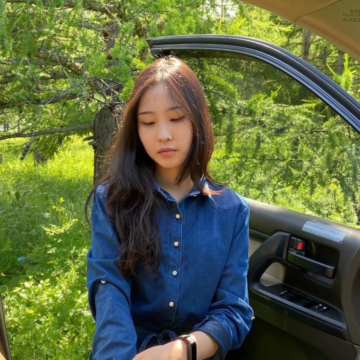 Enkhmaa Uyanga – Medium