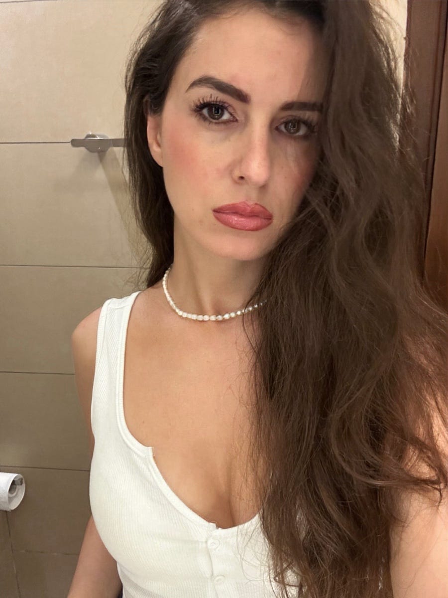 Sara Bojovic – Medium