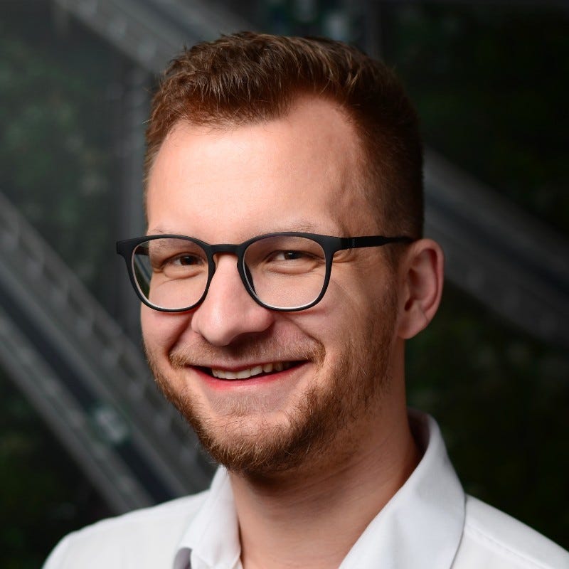 Tomas Pikous – Medium