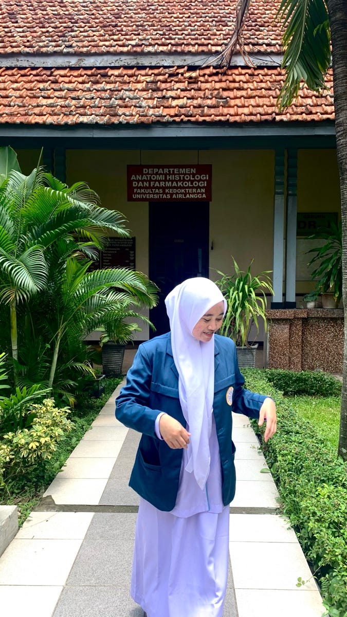 About – Rista Elva Riani – Medium