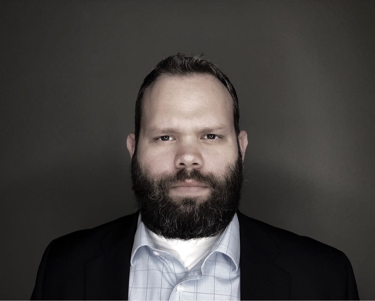 Mike Nava – Medium