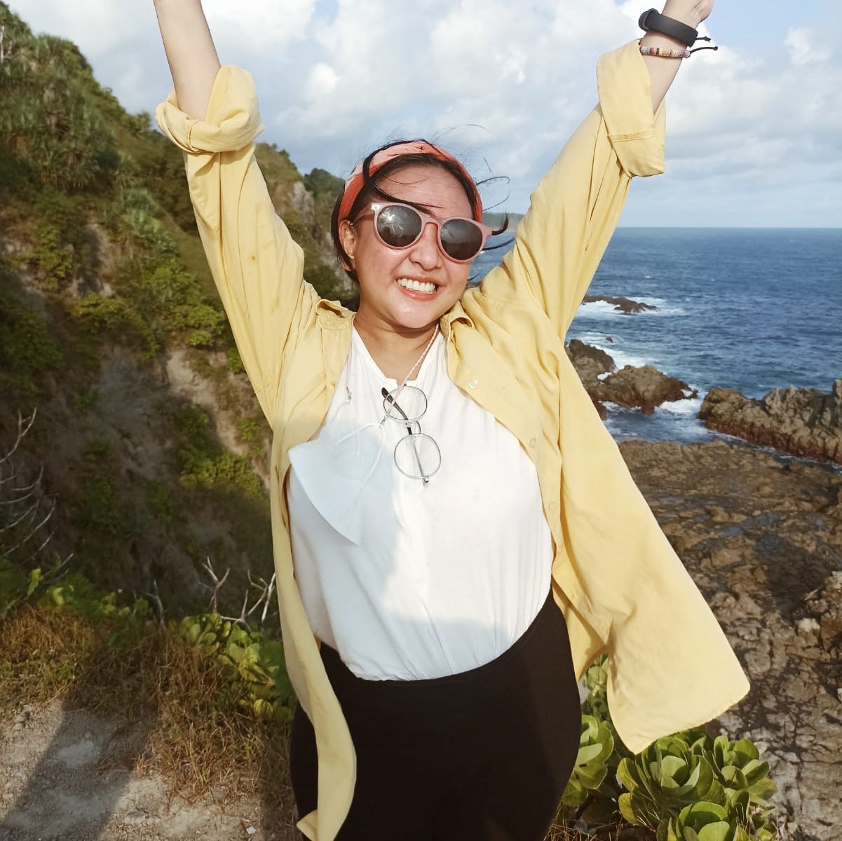 Tiara Sekar Ayu – Medium