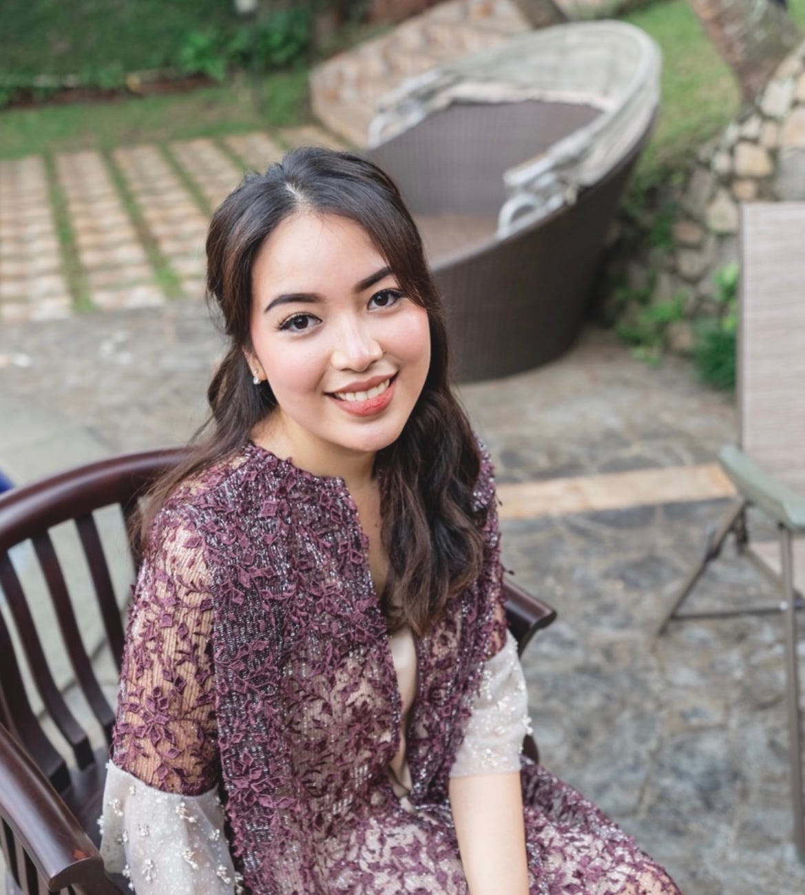 Siti Hilya Nabila – Medium