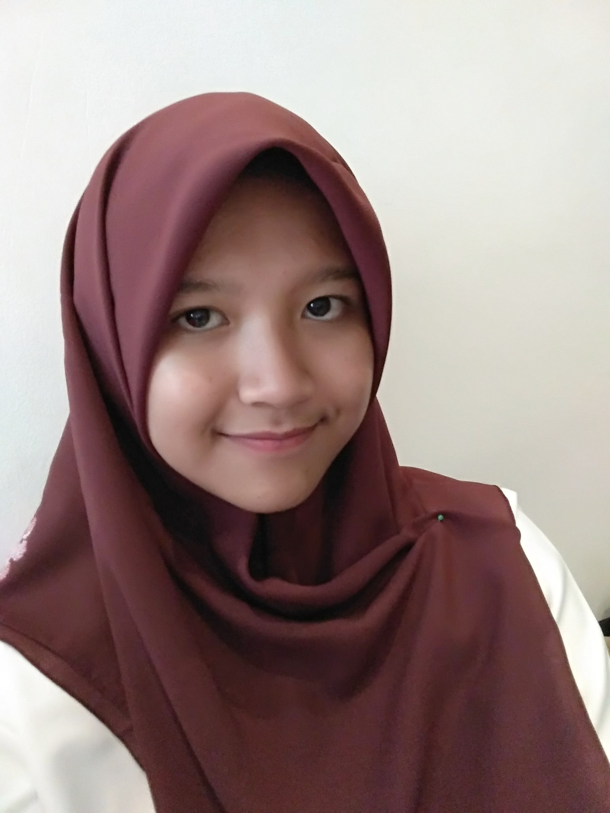 Jasmine Inaya Adzania – Medium