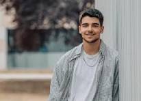 Davin C – Medium