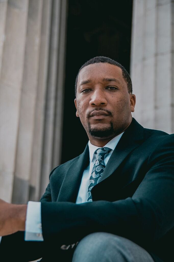 Amir Webb – Medium