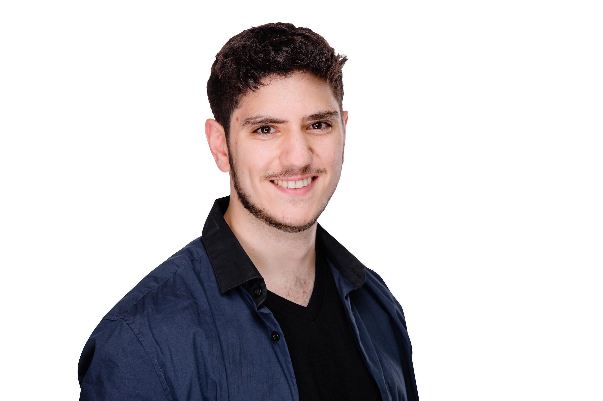Nitzan Mousan – Medium