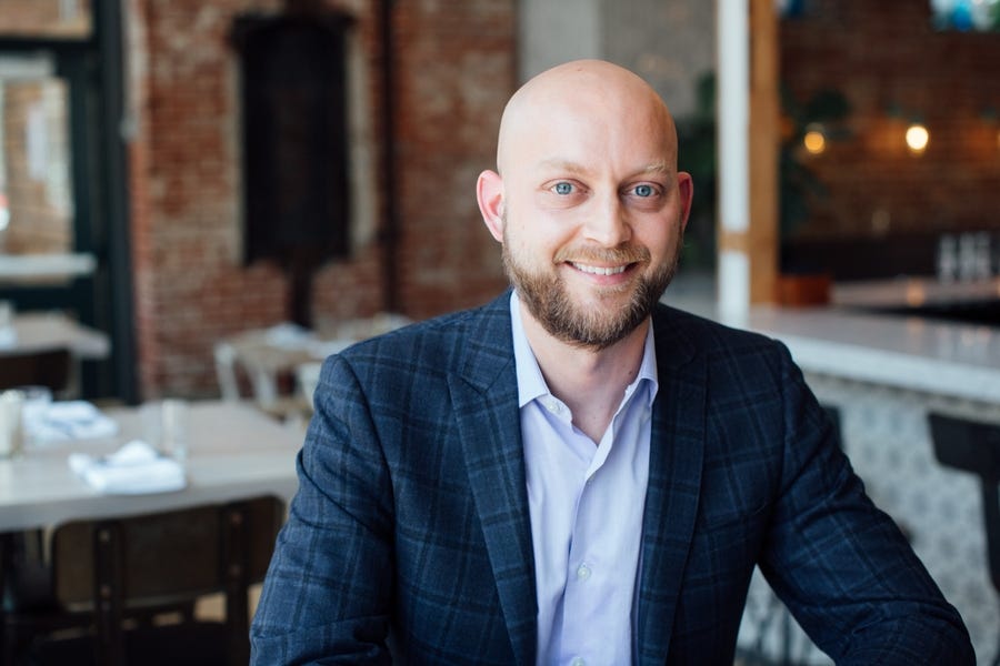 Roger Deetz – Medium