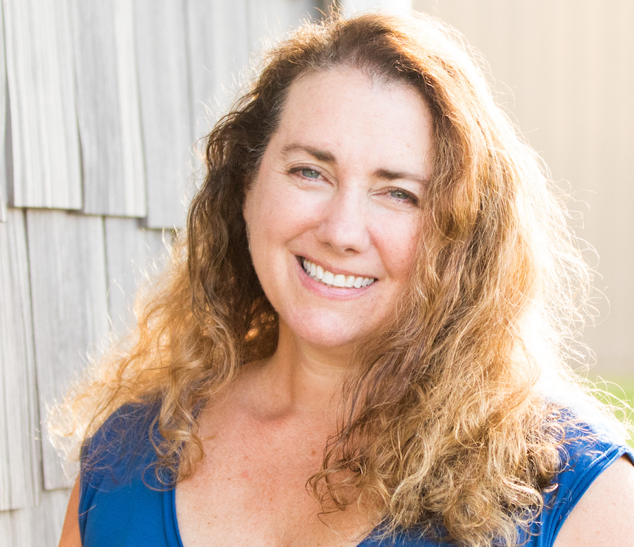 Daina Savage – Medium