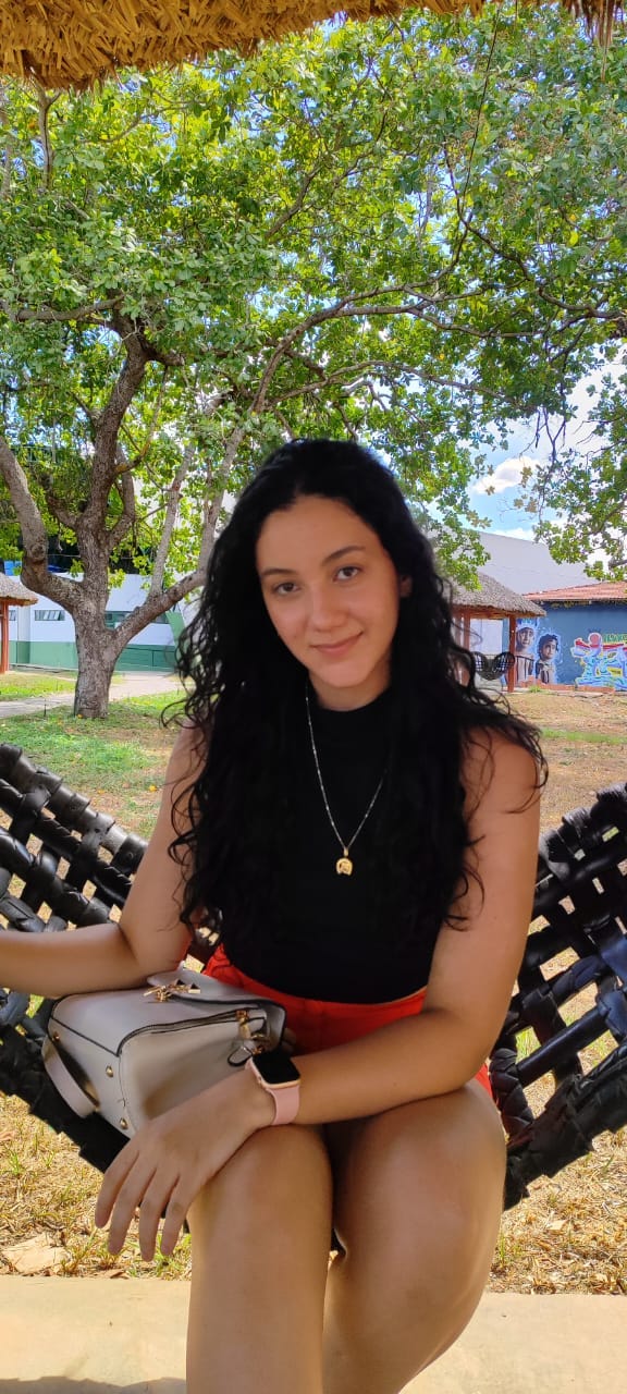 Dhenny Almeida – Medium