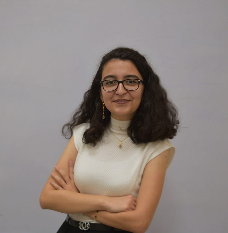 Safura Orujova – Medium