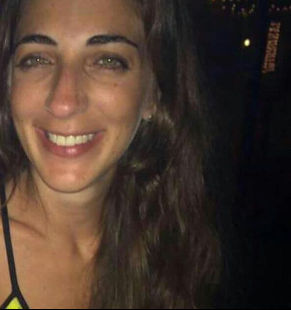 Angeles Borgatello – Medium
