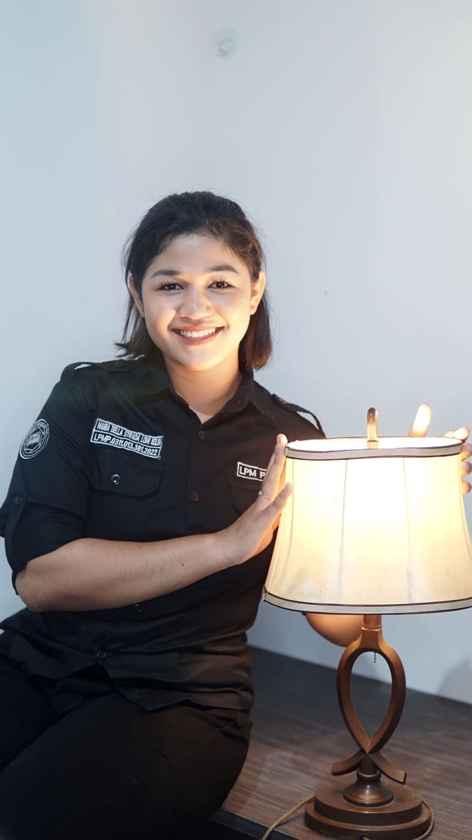 Maria Kolin – Medium