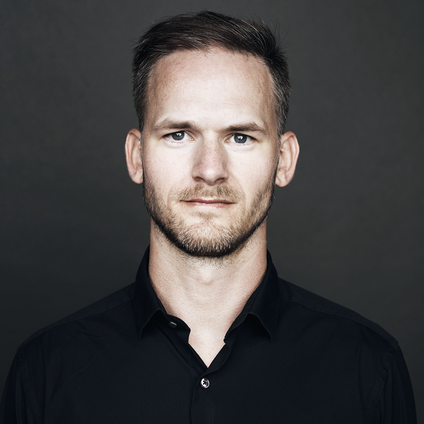 Ben Waters – Medium