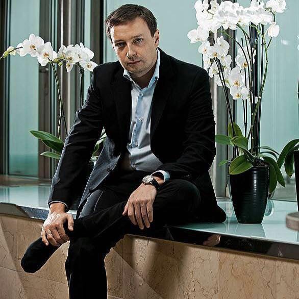 Nick Evdokimov – Medium