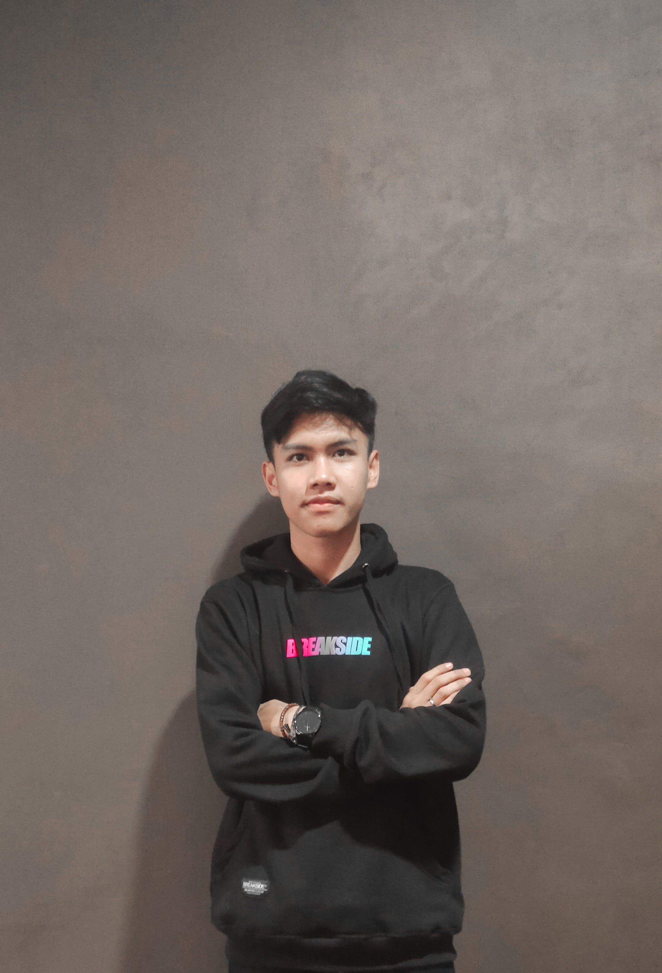 Rio Muladi – Medium
