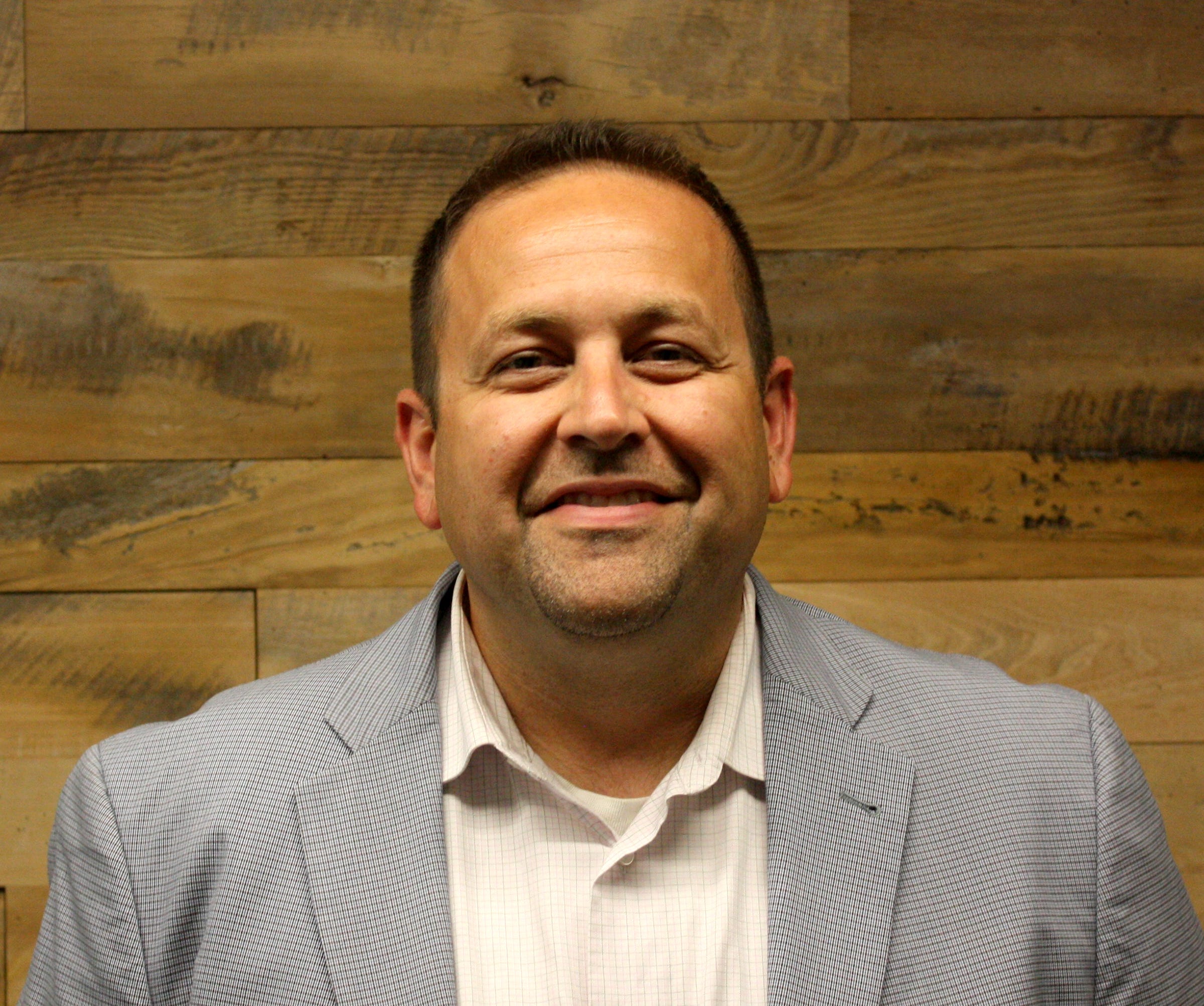 Ted Ellis – Medium