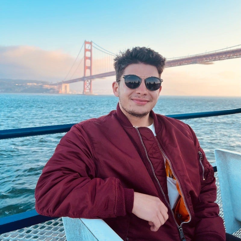 Theo Anthony – Medium