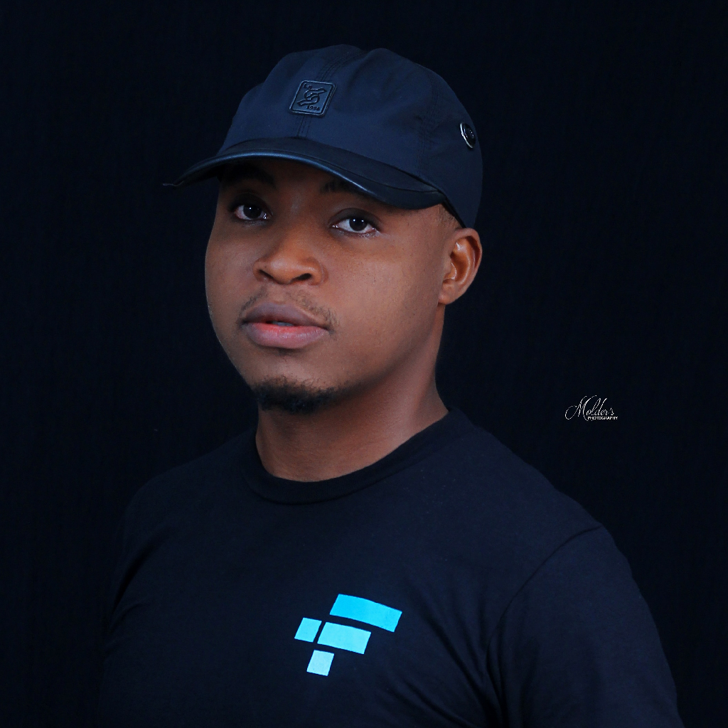 Collins (Mr Solution) Oluchukwu – Medium
