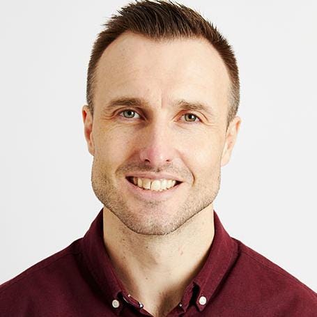 Lee Clements – Medium