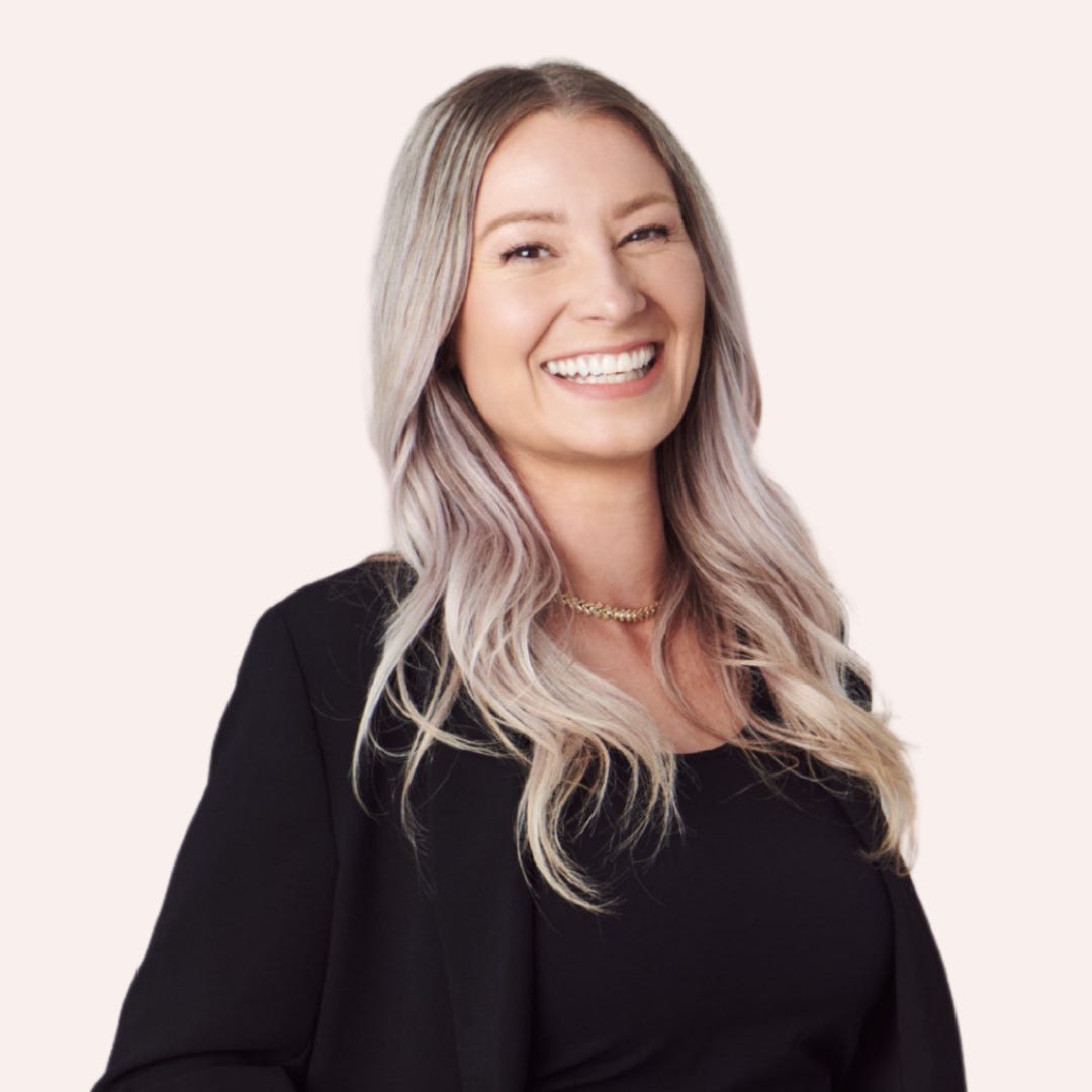 Kristie Holden – Medium