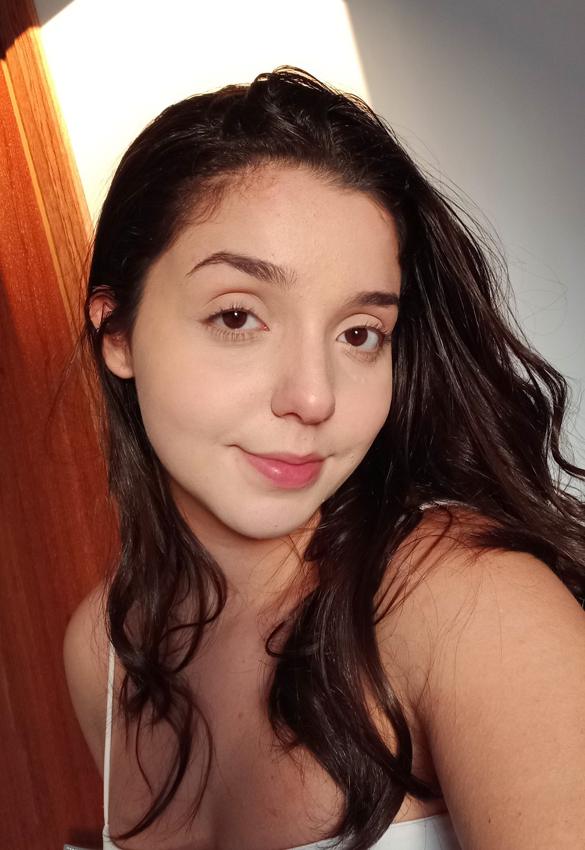 Lavínia Caparroz – Medium