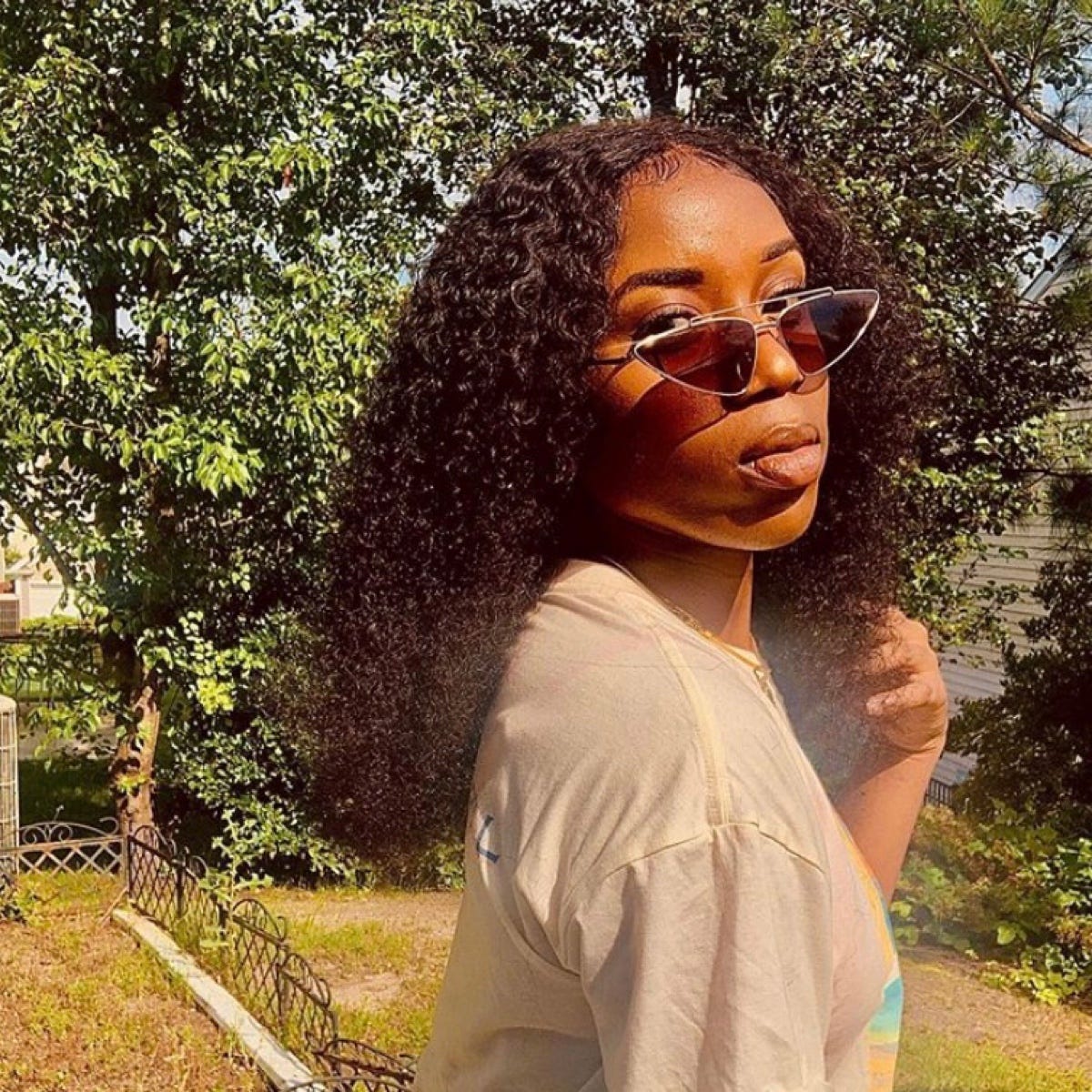 Tina Alexandra – Medium