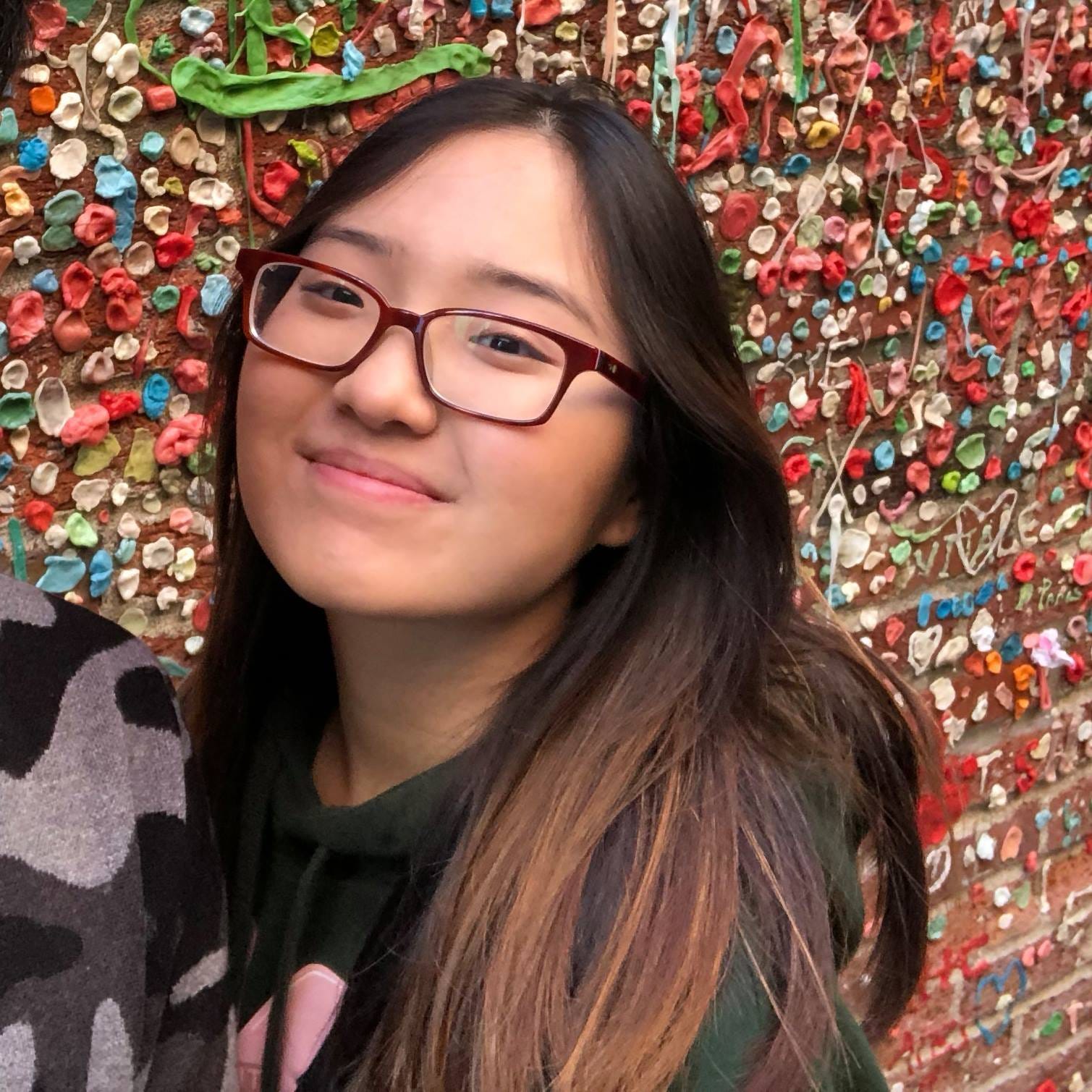 Yuna Lee – Medium