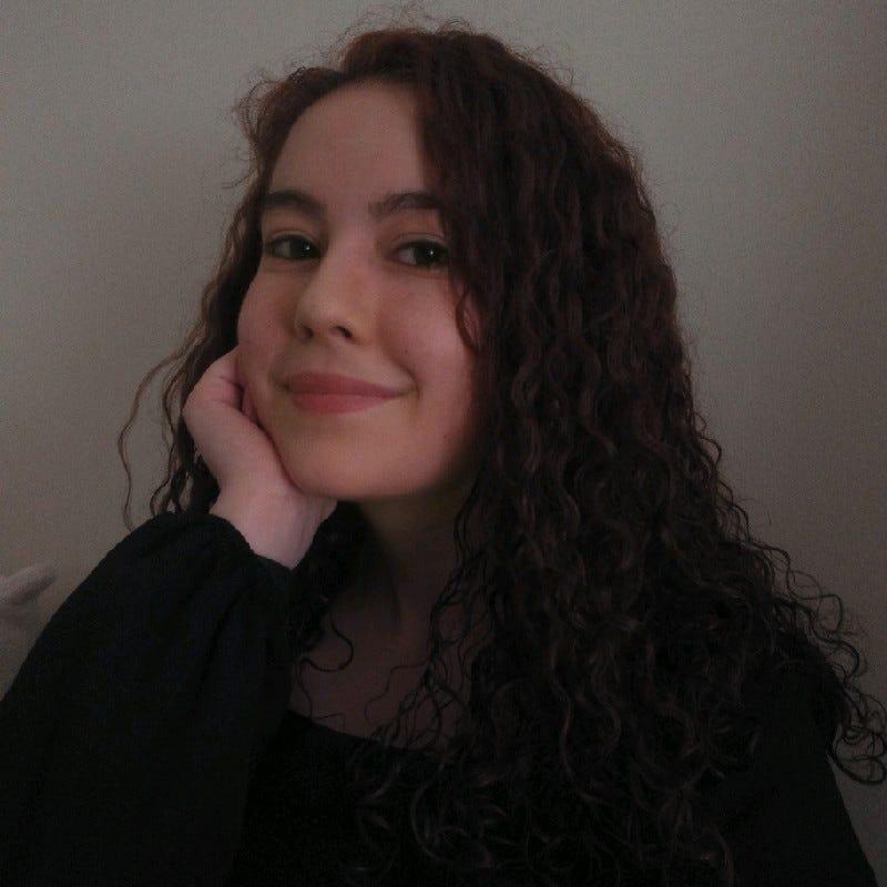 Beyza Alkış – Medium