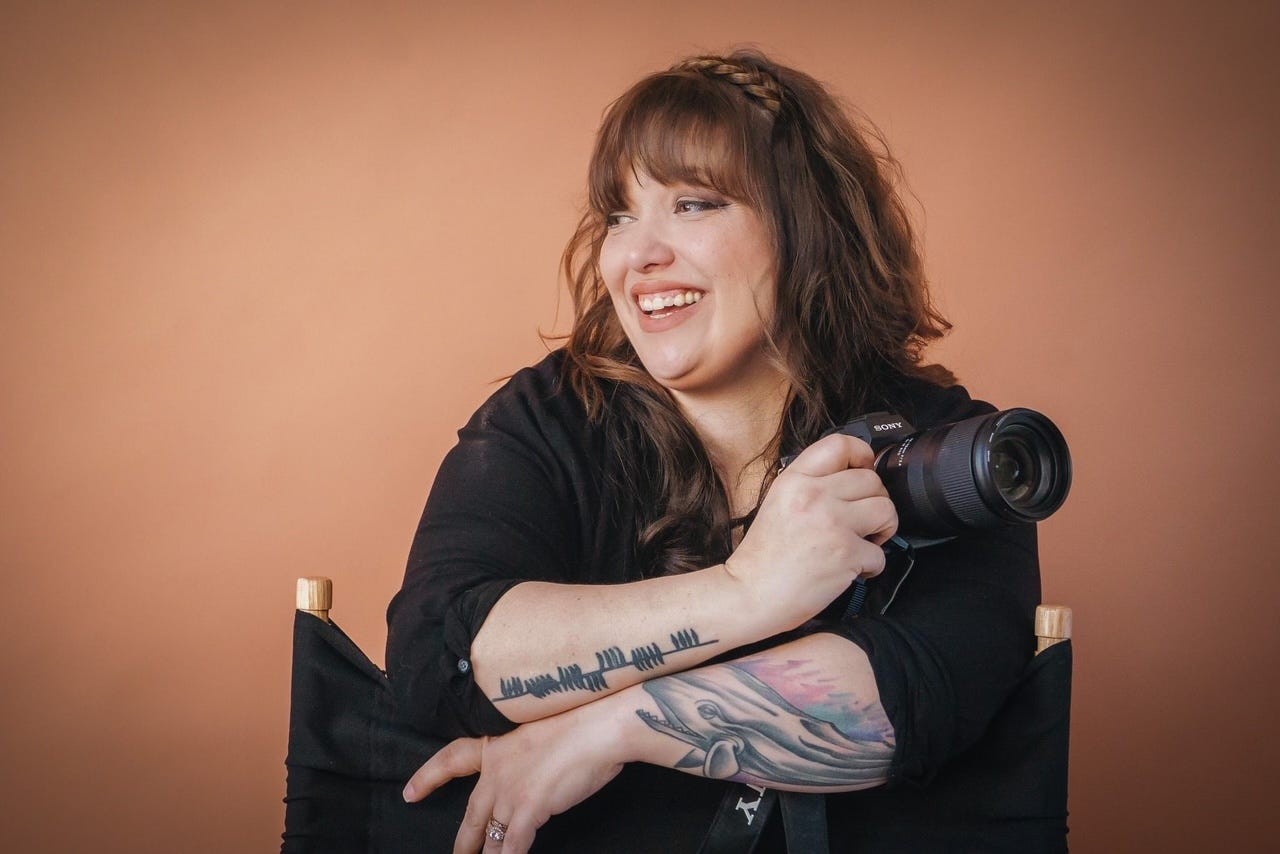 Jennifer Hyams – Medium