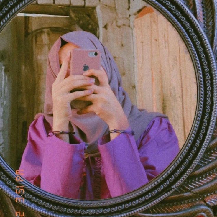 Arooba Kainat – Medium