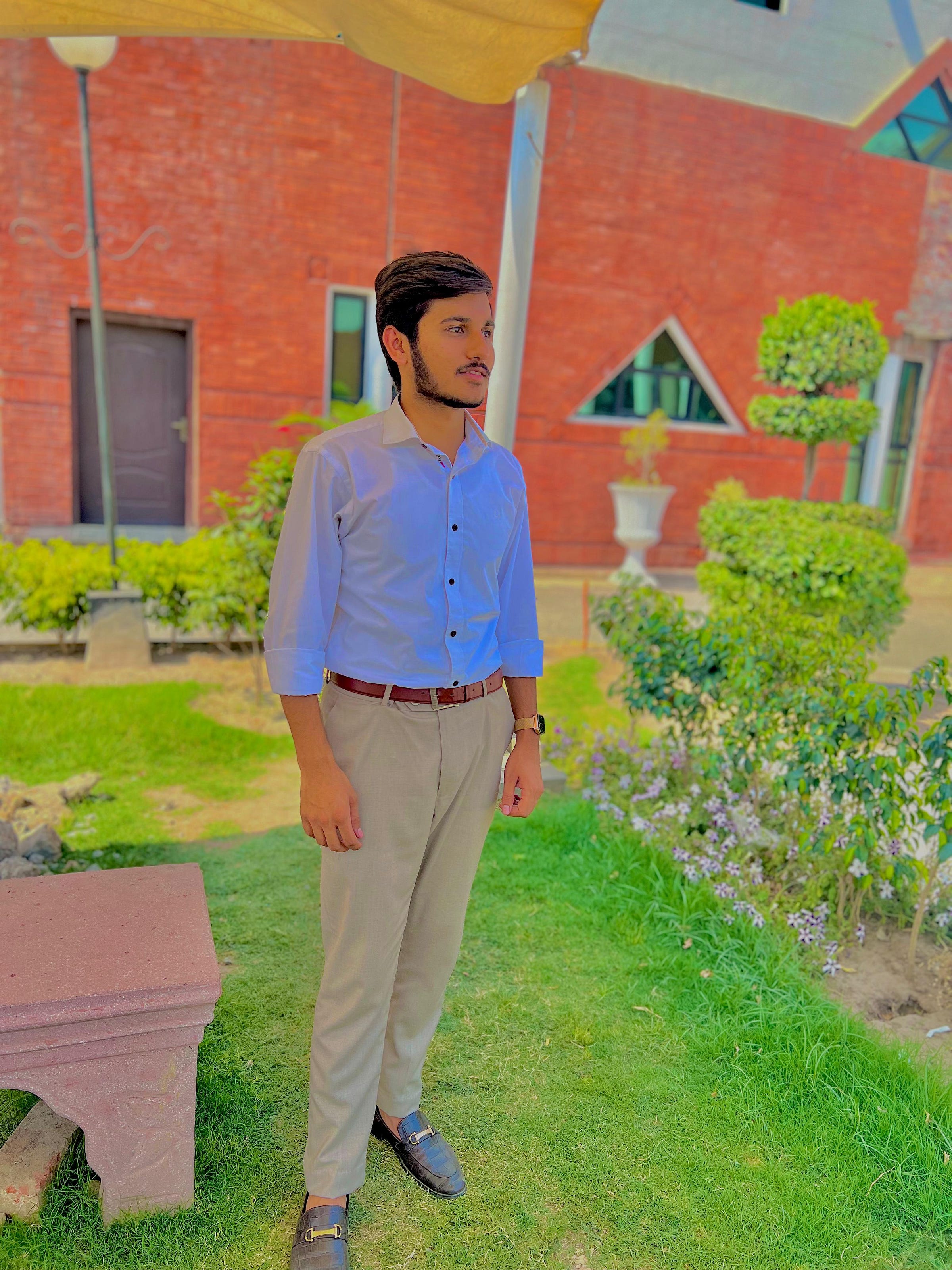 Hamza Saleem – Medium