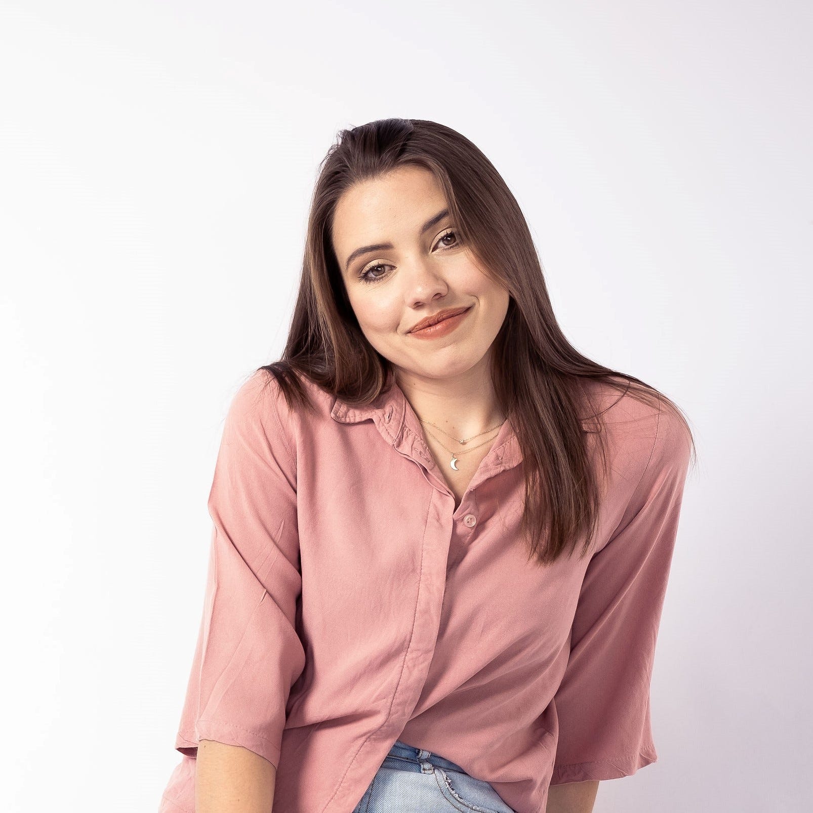 Ariann Hamilton – Medium