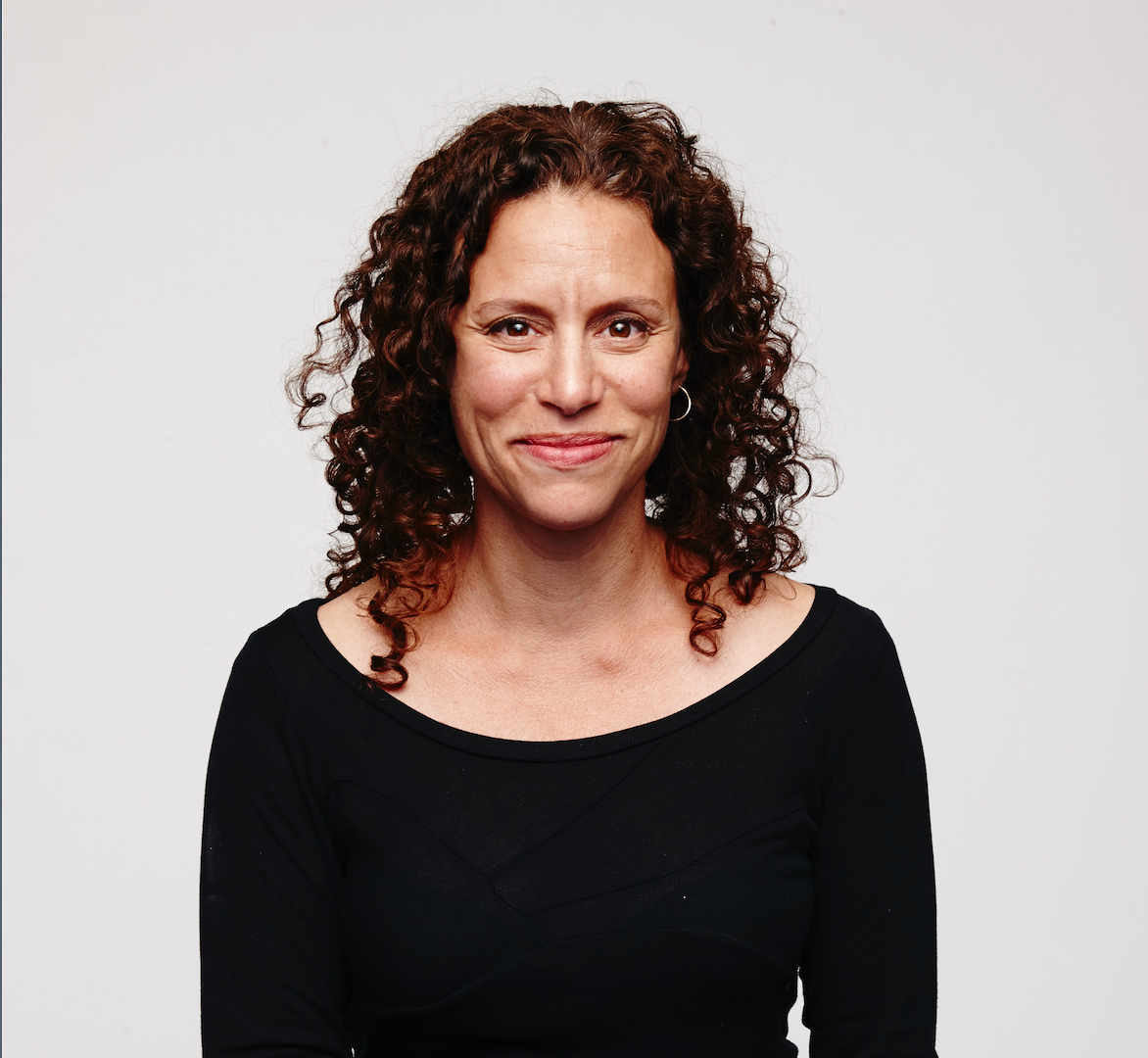 Suzanne Gibbs Howard – Medium