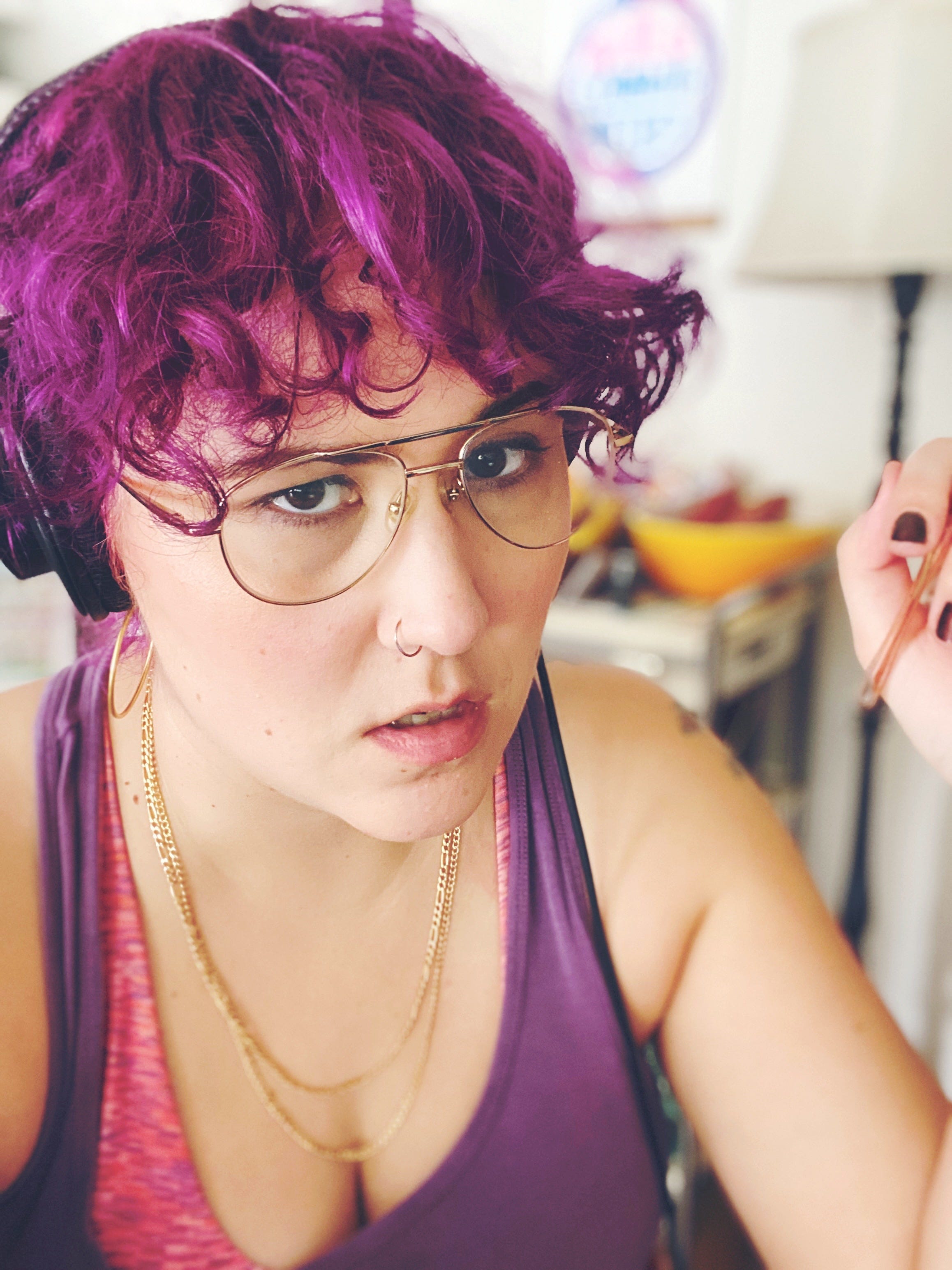 Anna Gus – Medium