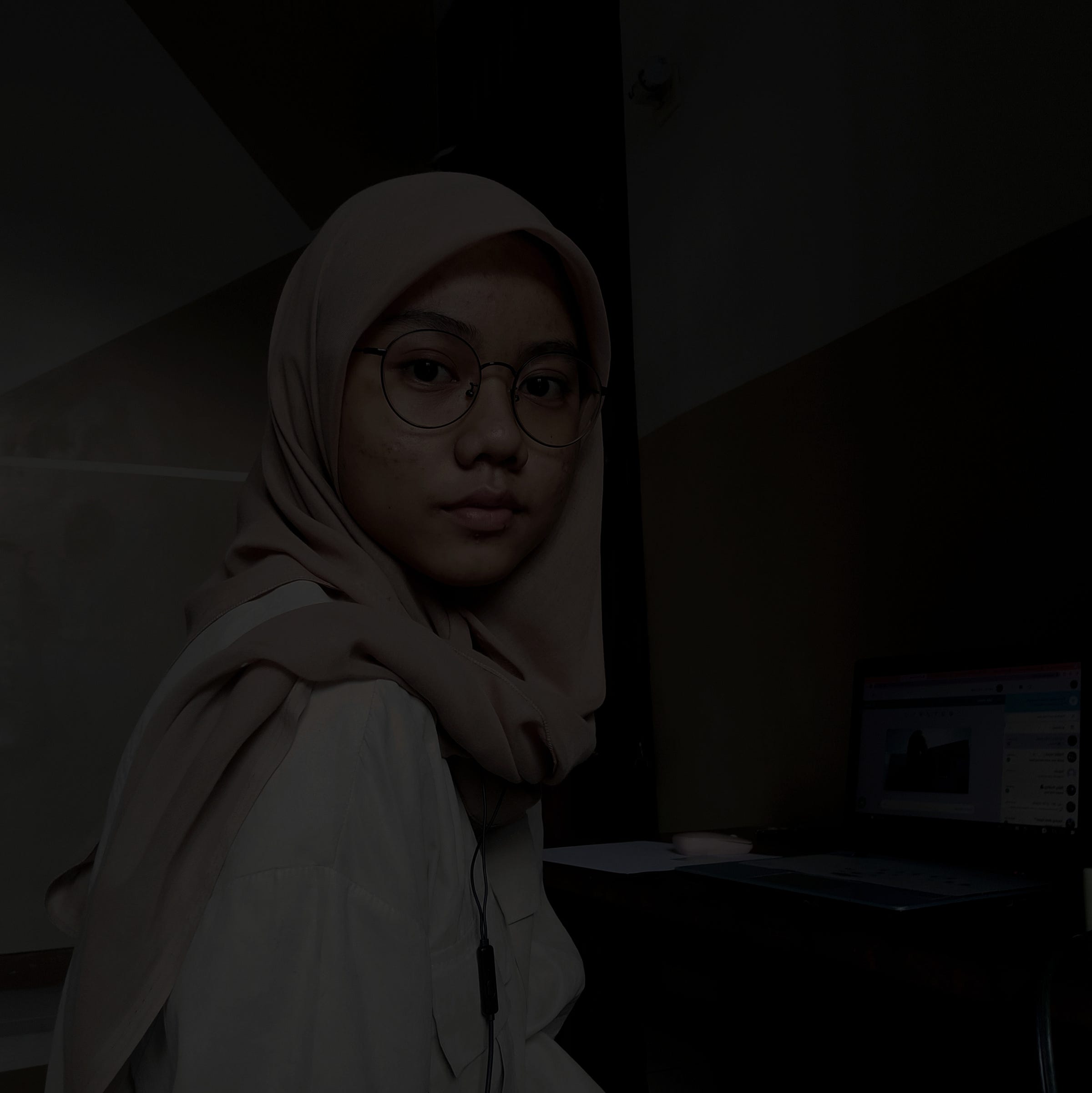 Lily Laily – Medium