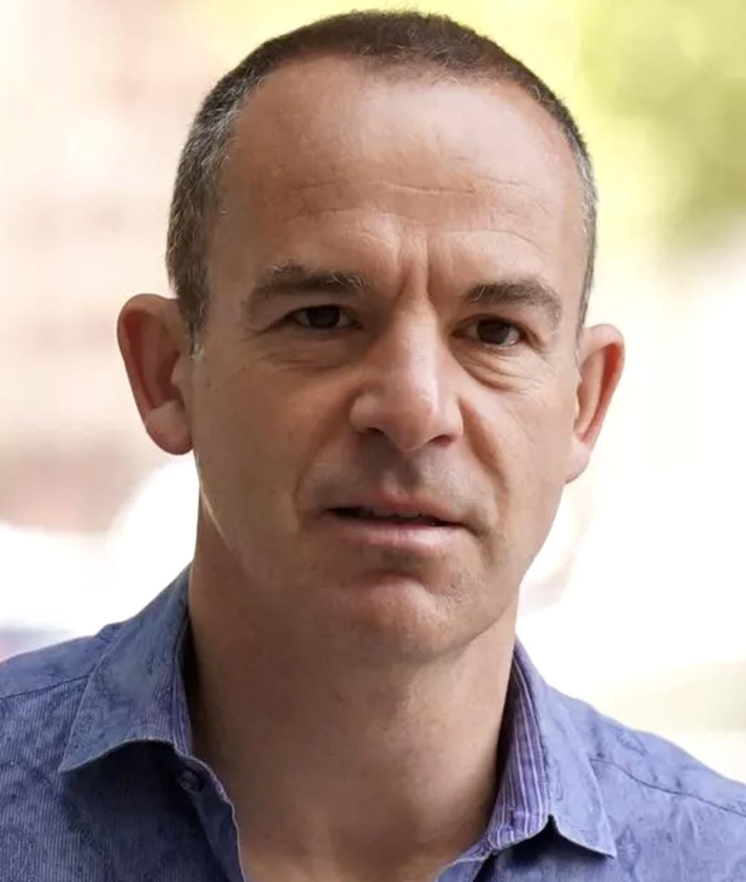 Martin N. Lewis – Medium