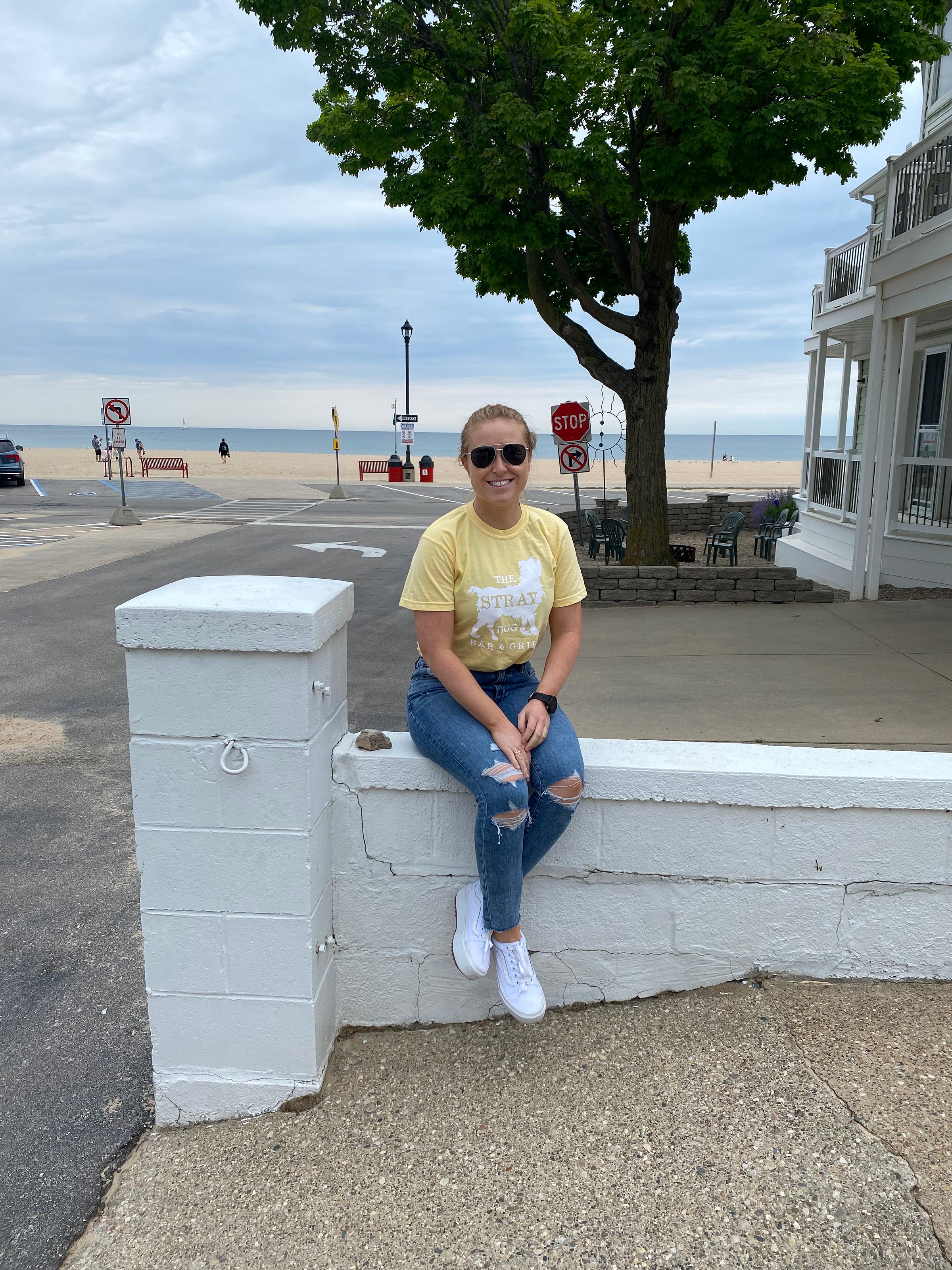 Megan Hansen – Medium