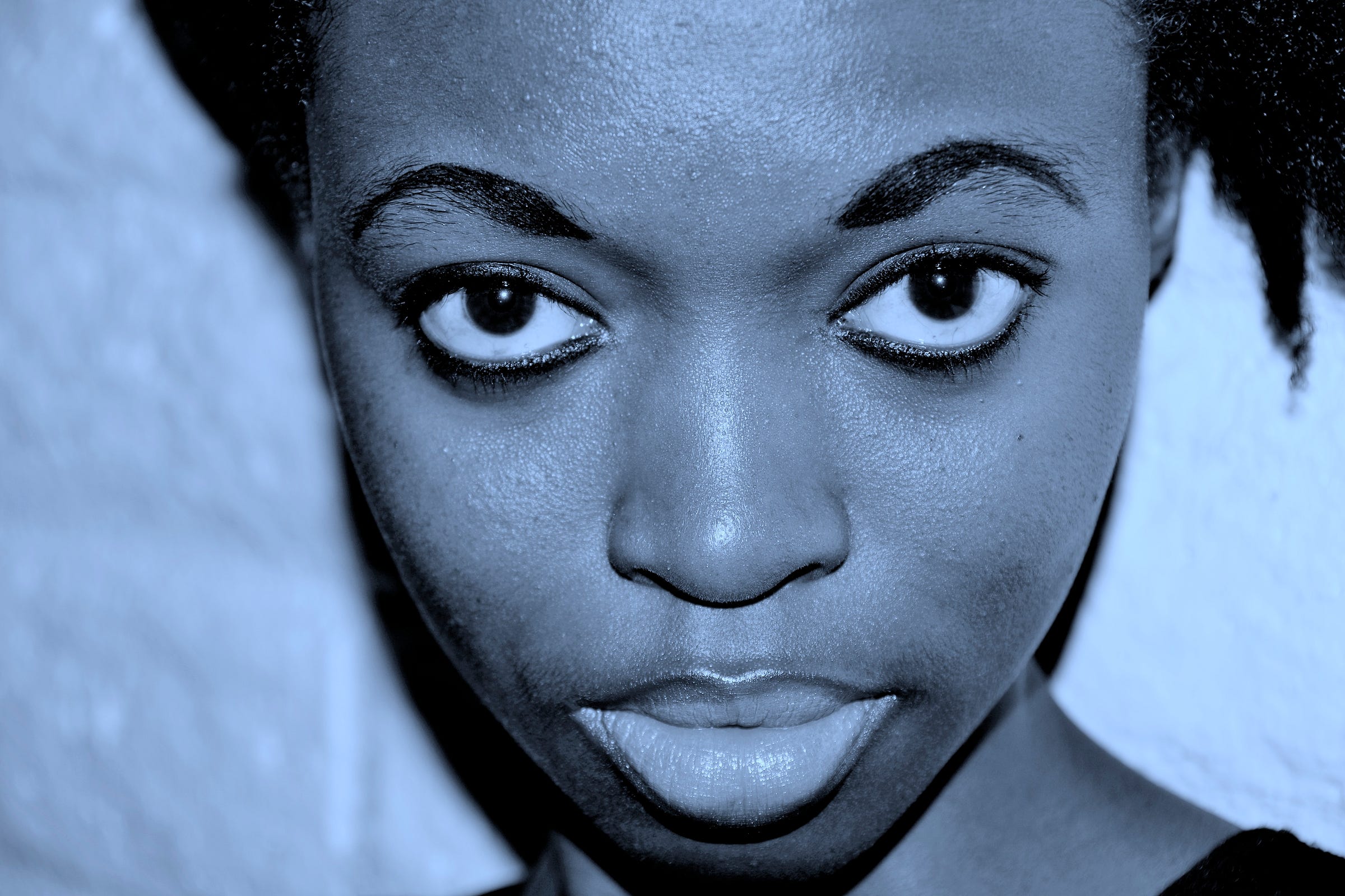 Joan Kwamboka – Medium