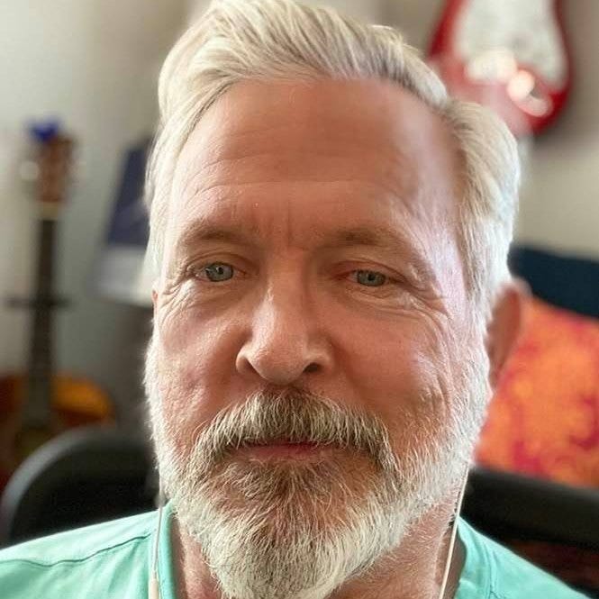 Lincoln Farnum – Medium