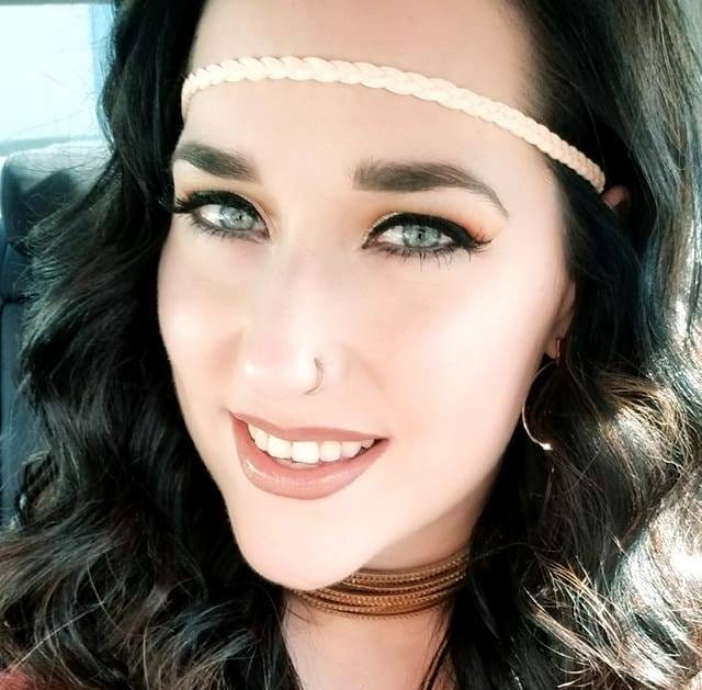 Katherine Hefner – Medium