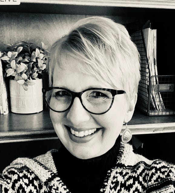 Jennifer Laffin – Medium