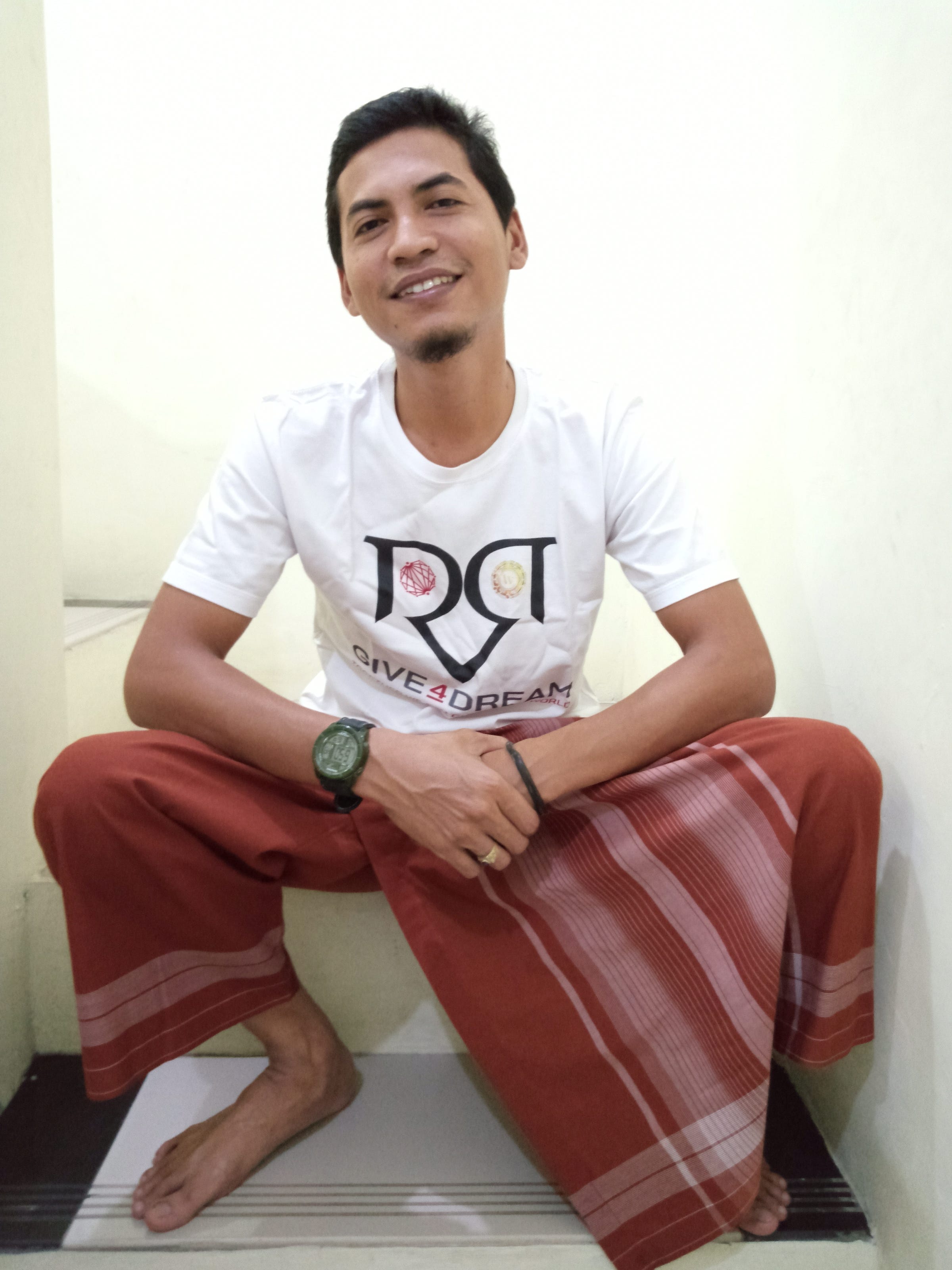 Rahmadi Ramidin – Medium